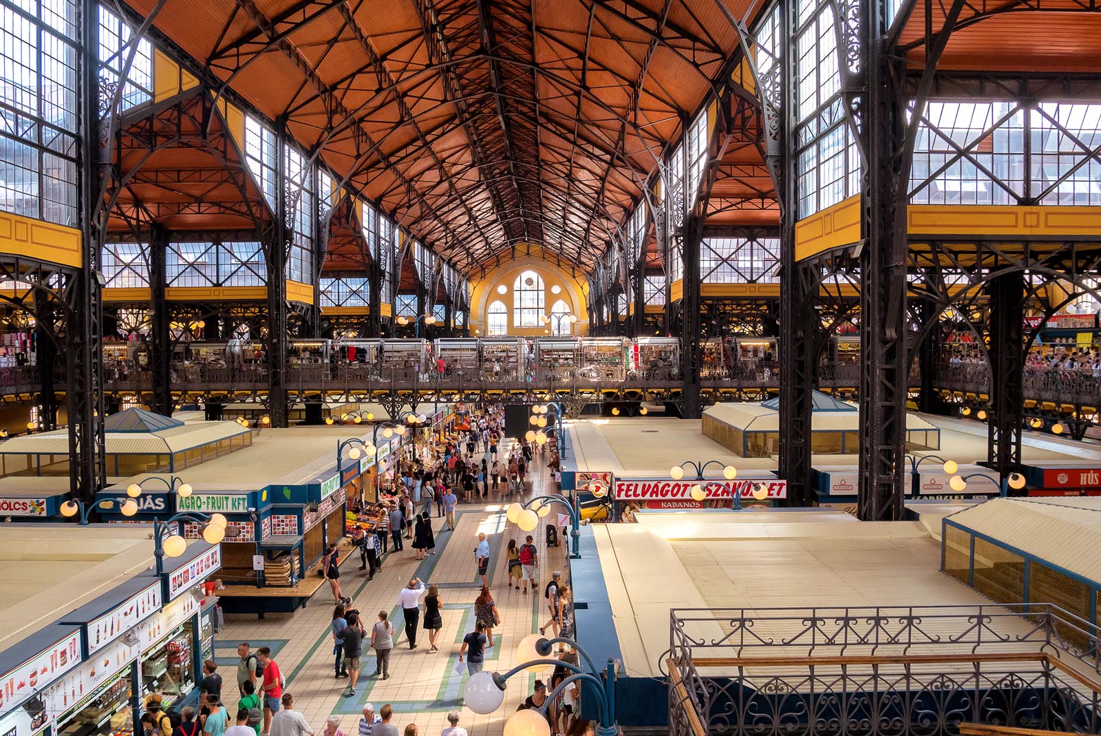 Große Markthalle – Kontrast Fotografie + Grafik